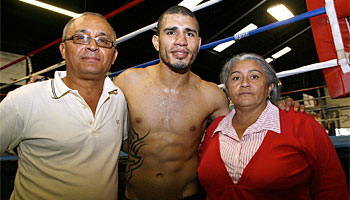 Miguel Cotto’s father dies | MyBoxingFans - Boxing News