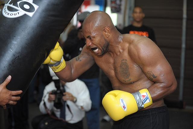 Photos: Seth Mitchell as he Gets Ready for Chazz Witherspoon ...