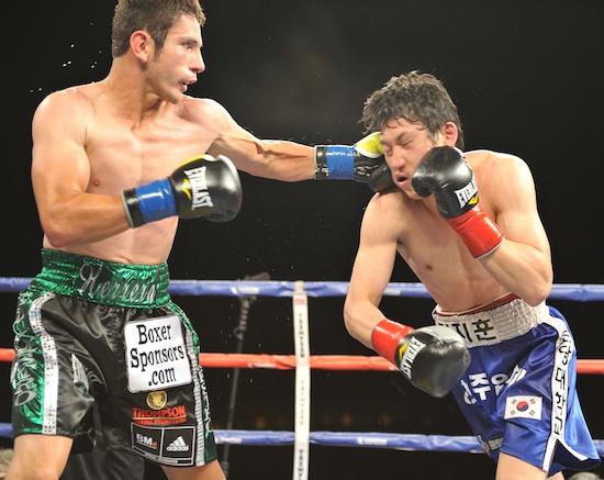 Mauricio Herrera Decisions Kim | MyBoxingFans - Boxing News