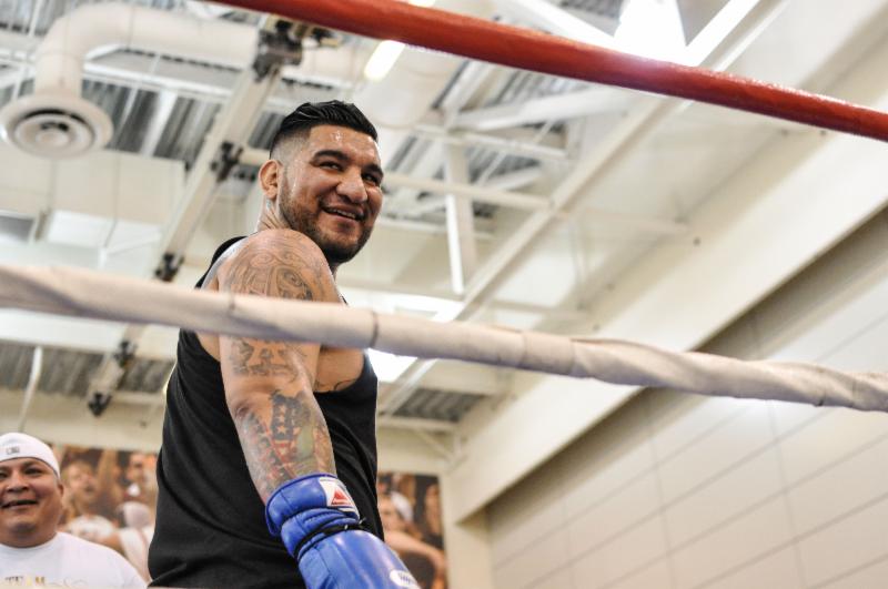 STIVERNE – ARREOLA MEDIA WORKOUT VIDEO & PHOTO GALLERY | MyBoxingFans ...