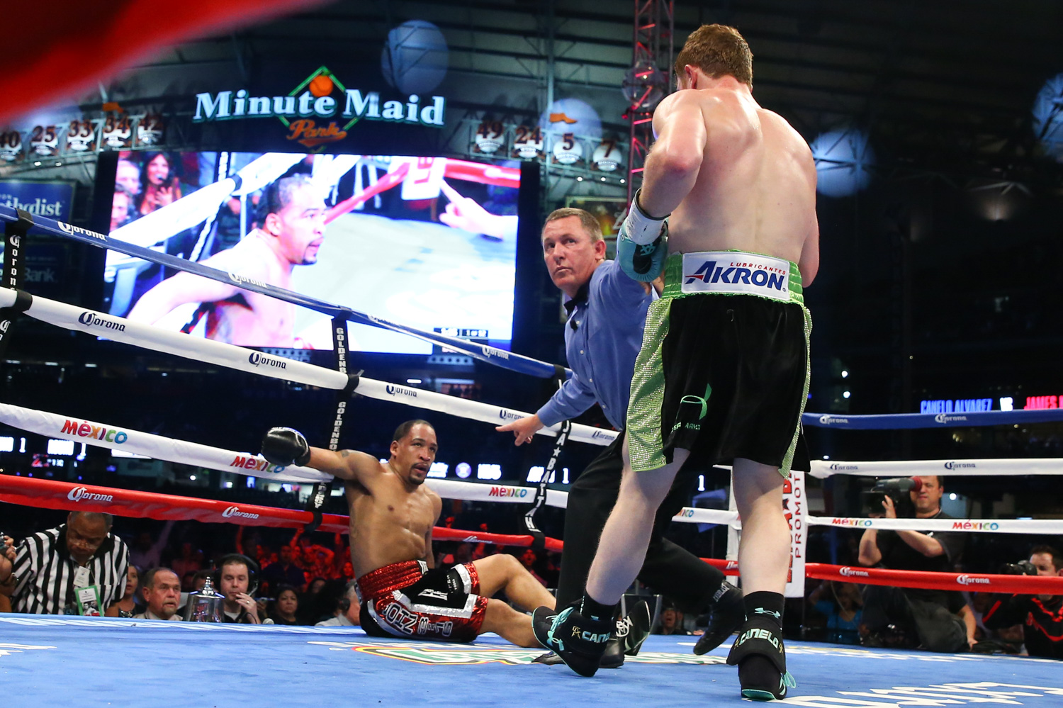 CANELO ALVAREZ DELIVERS THIRD ROUND KNOCKOUT AGAINST JAMES KIRKLAND ...